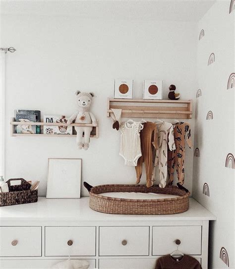 Wandrekje Boven Commode Rainbow Decals Nursery Nursery Closet
