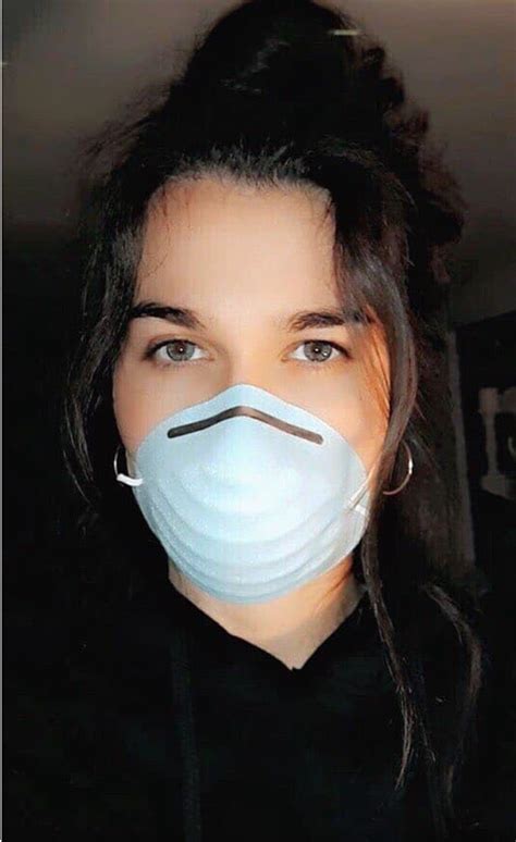 Gas Mask Girl Respirator Mask N95 Mask Dust Mask Jennifer Aniston