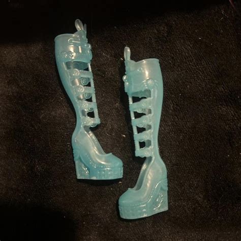 Monster High Twyla Doll Shoes Depop