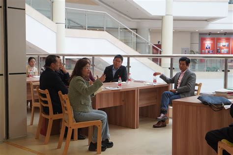 河南省高校思政课名师工作室（河南大学）负责人沈贺参加开封地区高校思政课实践教学研讨会 马克思主义学院
