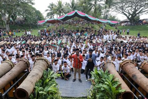 Pendukung Ganjar Di Banten Sukseskan Pertunjukan Bedug Kerok Pecahkan