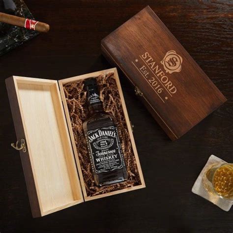 13 Must Have Wooden Whiskey Box Ideas