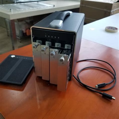 Akitio Thunder 2 Quad 雷霆戰艦 Thunderbolt 2 4bay 硬碟盒 Apple Mac 可少議 電腦