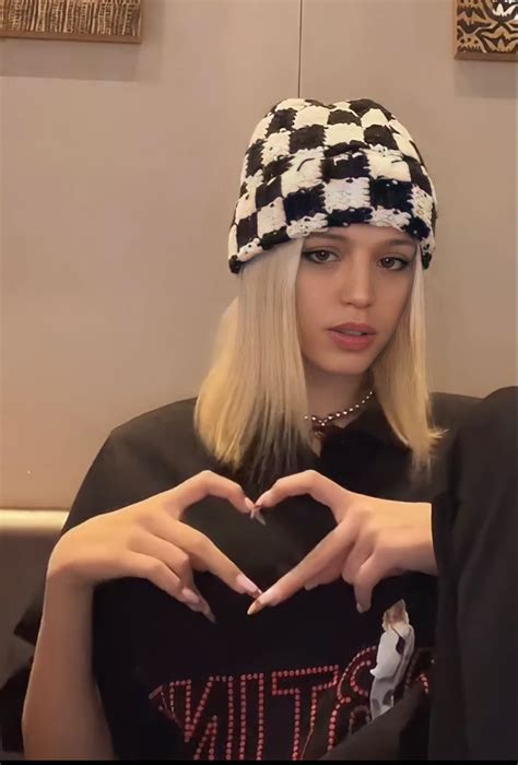 Pin Von Sum Auf шапец