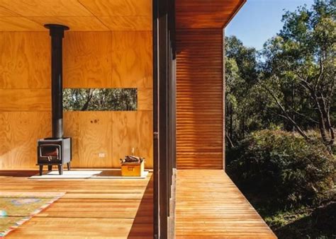 Rustic Off Grid Pump House Is A Solar Powered Weekend Getaway In Australia