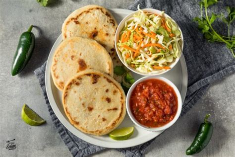 Pupusas Salvadoreñas La Receta De Las Famosas Tortillas De El Salvador