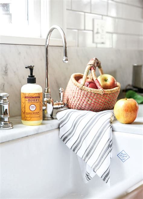 Mrs Meyers Fall Seasonal Kit Is Back The Idea Room