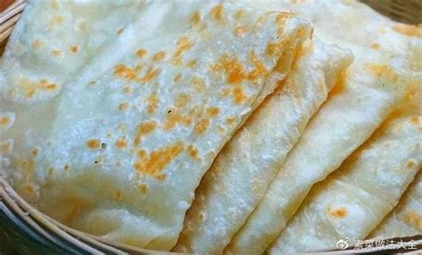 烙饼总是干硬？关键在和面，1分钟就能烙2张，松软咸香又筋道