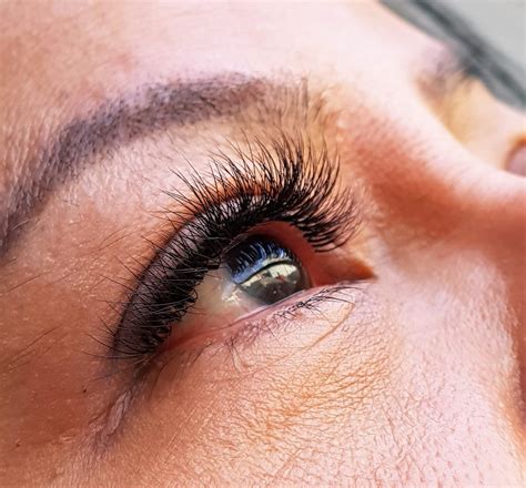 SERVICES Bizou Lash Studio