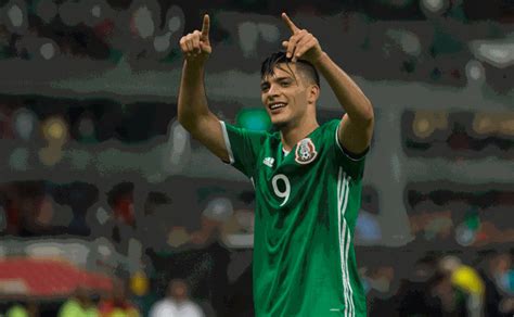West Ham United Busca A Raúl Jiménez