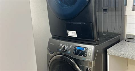 당일 급하게 방문요청드렸음에도 시간 맞춰 진행해주셨고 다른 업체와 비교했을때 가격이 합리적이었어요 무엇보다 설치작업을 꼼꼼하게 마무리해주시고 중간중간 사용시 주의점 등