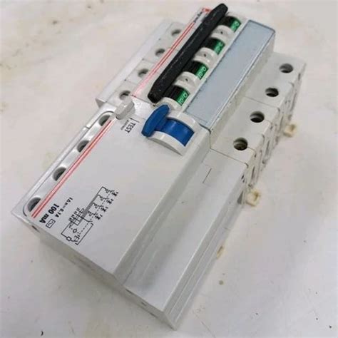 63a Legrand 32 A 4 Pole Rcbo At ₹ 1500 Piece In Dadri Id 2852741330597