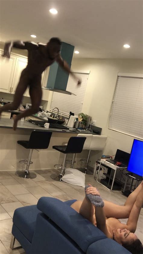 Whats Is The Name Of This Video Just Randomly Show Up In My Tl Carmela Clutch King Nasir