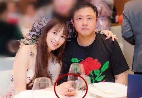 曝纪晓波将吴佩慈名下13亿房产全部抵押，处于“失联”状态 茶杯狐