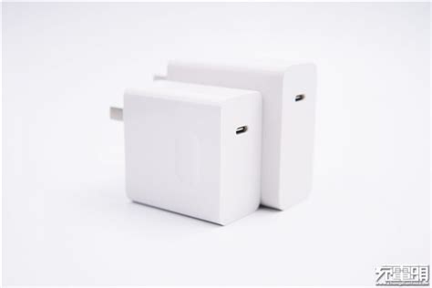 华为新一代65w充电器拆解：用料不一般 华为65w充电器拆解 ——快科技驱动之家旗下媒体 科技改变未来