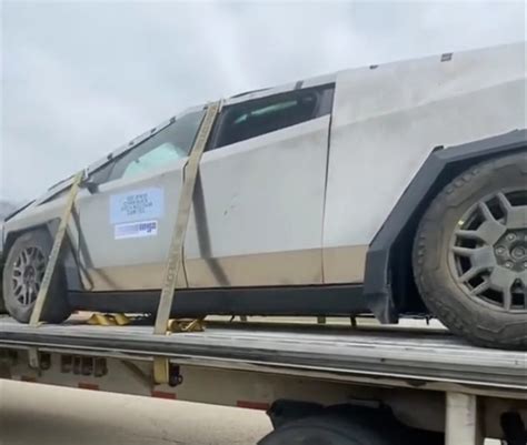 See What A Tesla Cybertruck Looks Like After Crashing Into A Ditch