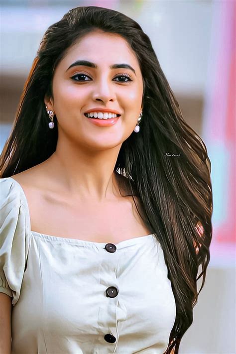 Priyanka Mohan Hot Photos Pics New Images And Wallpapers
