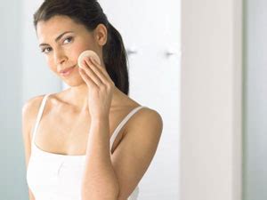 Cómo hacer un tónico facial casero guía y consejos faciales Belleza