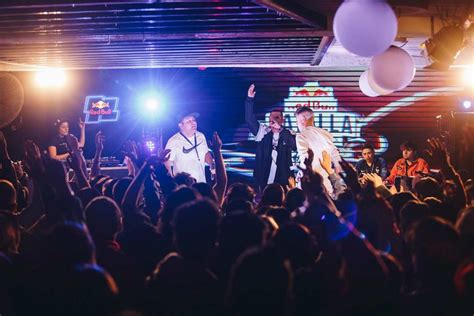 El Español Skone Gana La Red Bull Batalla De Gallos En Lima Ante El