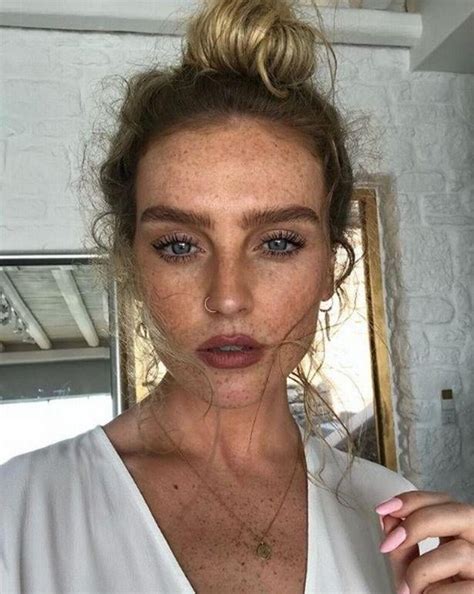 Lindsay Lohan Is A Freckled Icon Who Are Your Fave Freckled Celebs