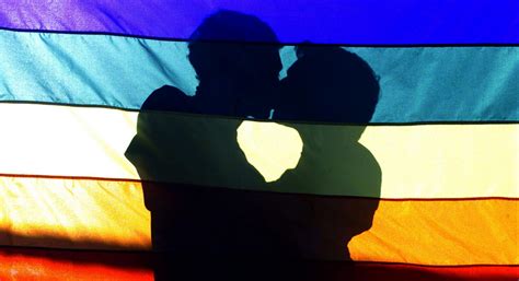 I Matrimoni Gay Causeranno Una Super Ebola Parola Del Prete Ron Baity