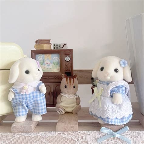 Pin By Simply Misha On ♡ Calico Critters Cute Desk Organization Calico Critters Families