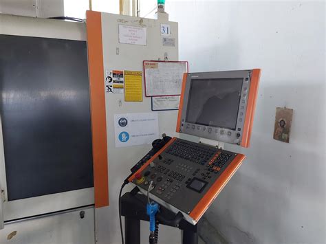 Lot Machining Center Mikron VCE Pro