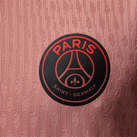 Club Le Psg Dévoile Son Maillot Third 20242025 Culturepsg