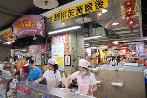 台北美食 林合發油飯店｜大稻埕百年老店的「古早味油飯」飄香 藏身「迪化街永樂市場內」千萬別錯過！美食walkerland窩客島