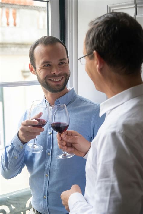 Wine Glasses Clinking Photos Download The Best Free Wine Glasses
