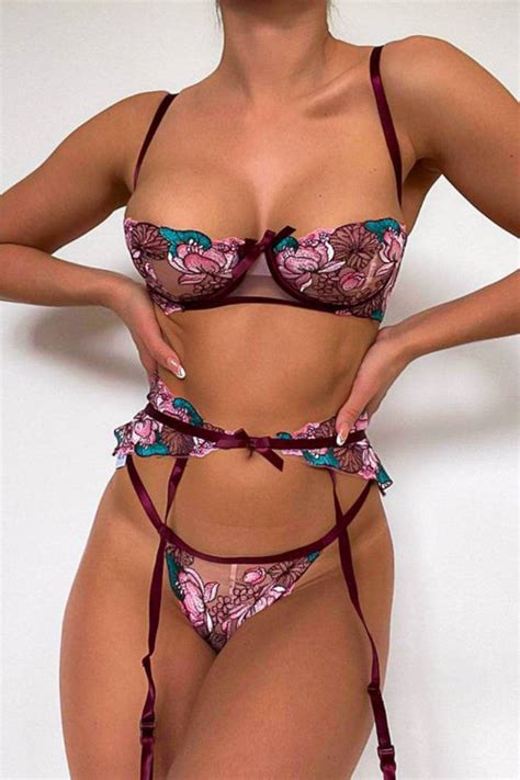 Ensemble En Dentelle Trois Pièces Vanessa Lingerie Naked Intimates