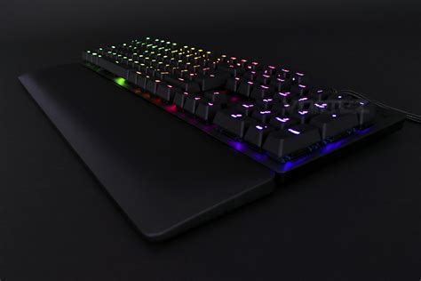 Logitech G513 Review - logitech_g513_rgb.jpg