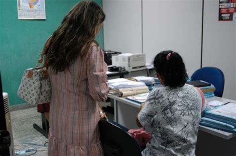 Mulher Que Matou Policial Se Apresenta E Alega Legítima Defesa
