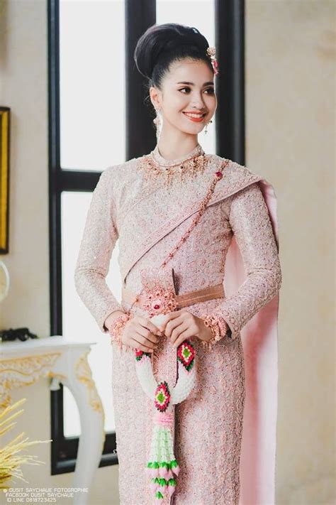 รีวิว ชุดไทยศิวาลัย ชุดแต่งงานสุดฮิต ที่ใส่แล้วดูสวยสง่า งามอย่างไทย ดู