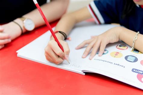 Bài Tập Luyện Viết Tiếng Anh Cho Học Sinh Tiểu Học Nâng Trình Thần Tốc