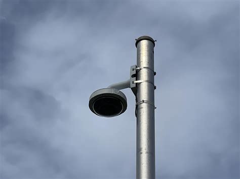 Product Image Sensing System Wrong Way Alerting Solution