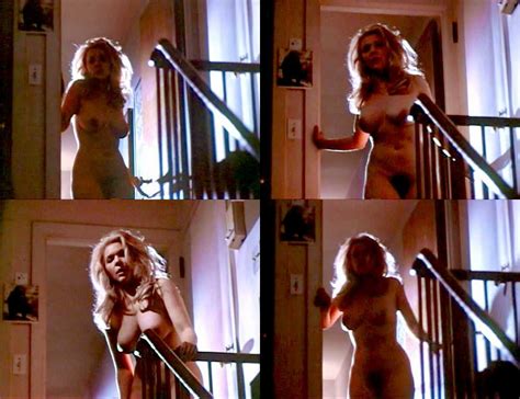 Голая Дженнифер Уэллс в Confessions Of A Young American Housewife