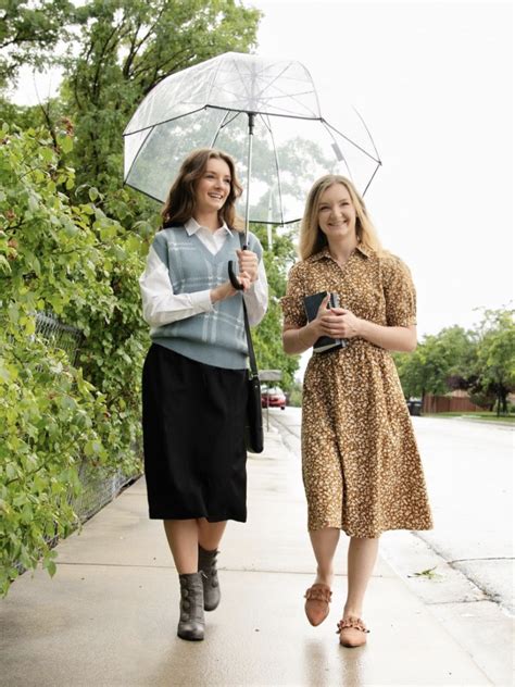 Graceful And Modest Stylish Outfits For Lds Sister Missionaries