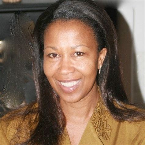 Loanna Morrison Medium