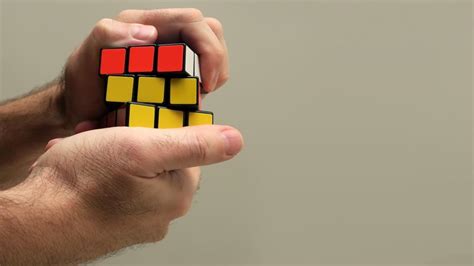 Tutorial Rubik 3x3 Lima Langkah Untuk Menyelesaikan Rubik Dengan Benar