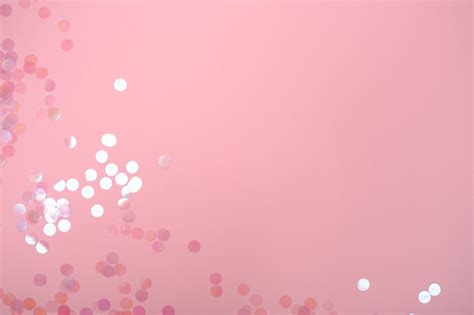 홀로그램 둥근 색종이로즈 컬러 파스텔 축제 배경 텍스트 디자인에 대한 복사 공간이있는 플랫 레이 스타일 구도에 대한 스톡 사진