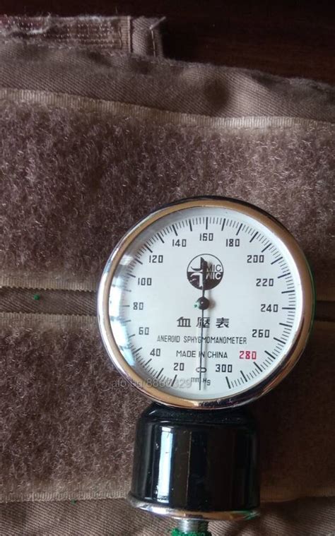 Китайски аналогов апарат кръвно налягане Медицинско оборудване София Китайски аналогов