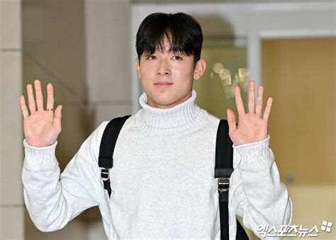충격 양민혁 토트넘 유령 선수 취급→홈피 등록 No등번호x수준 떨어지는 곳 출신 감독은 대놓고 폭언 나무뉴스