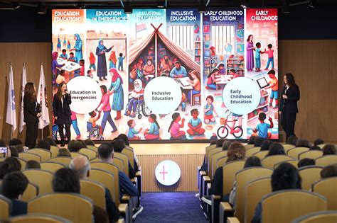 European School ევროპული სკოლა ️🎭 2018 წლის 16 მაისს ევროპული სკოლის სააქტო დარბაზში