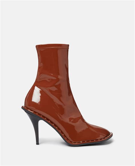 WGSN X Coloro Announced The Key Colors For Autumn Winter 24 25