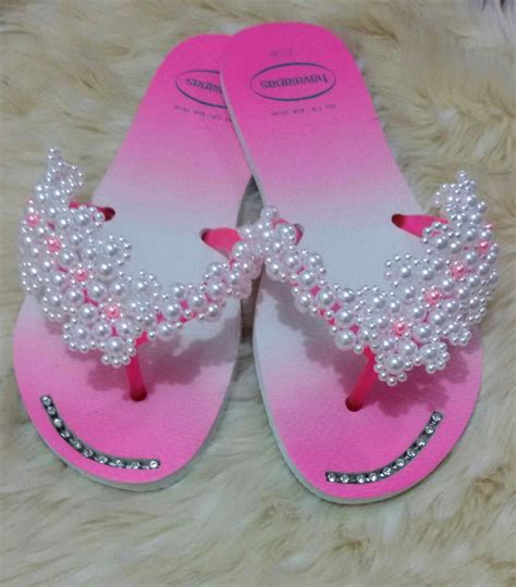 Chinelo Decorado Trama de Pérolas no Elo7 Amanda Araujo Chinelos