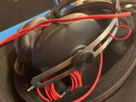 Sennheiser Momentum 1 0 Over Ear Headphone Audio Headphones