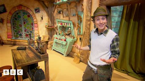 Tour Mr Shoemakers Workshop Cbeebies