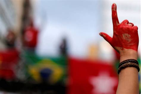 O Dia De Expectativa Pela Prisão De Lula Em Fotos Exame