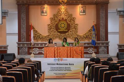 Pertama Kalinya FEB Unud Gelar Inisiasi Bersama Mahasiswa Baru Program